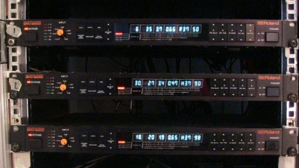Roland SRV 2000 Digital Reverb - AudioSchematics